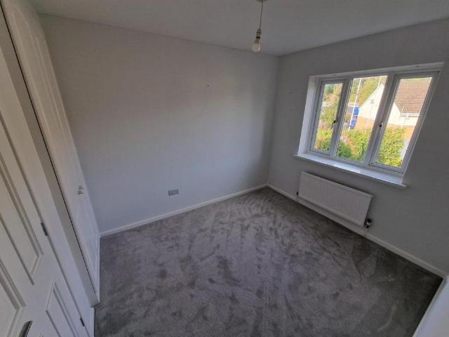 3 bedroom detached house to rent