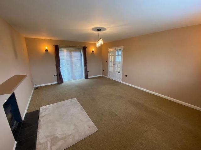3 bedroom detached house to rent