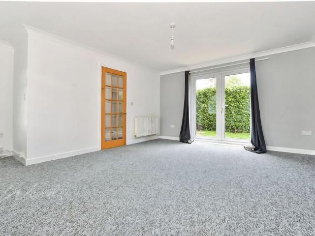 3 bedroom detached house to rent