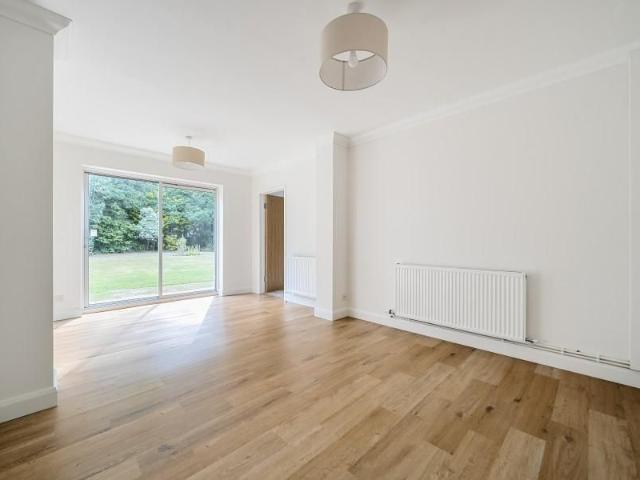 3 bedroom detached house to rent