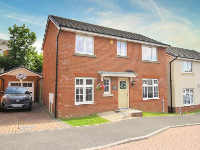 3 bedroom detached house to rent