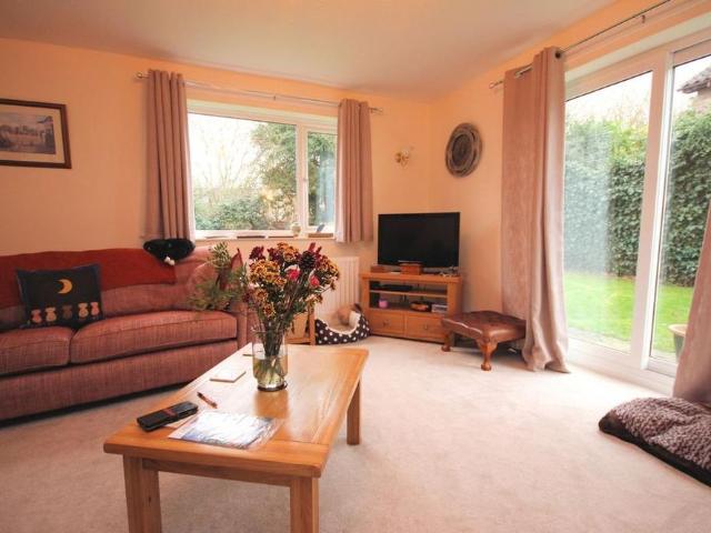 3 bedroom detached house to rent