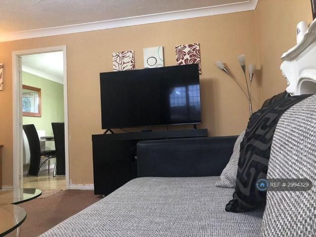 3 bedroom detached house to rent