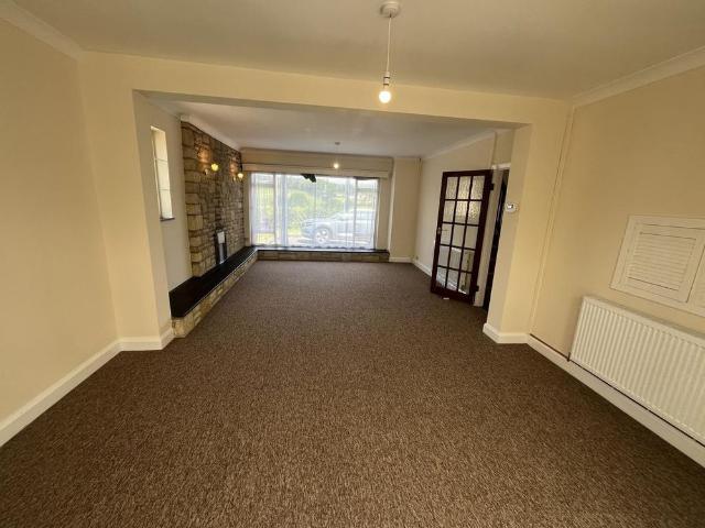 3 bedroom detached house to rent