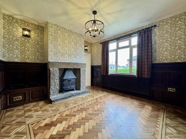 3 bedroom detached house to rent