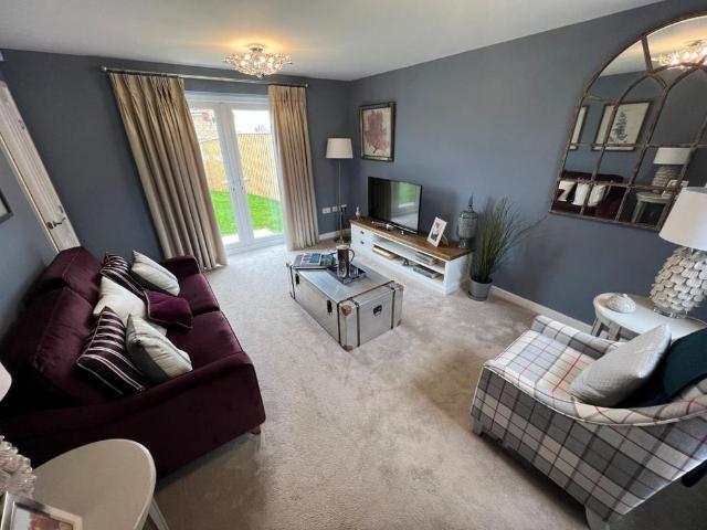 3 bedroom detached house to rent