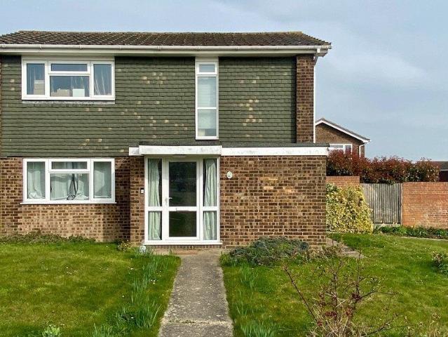 3 bedroom detached house to rent