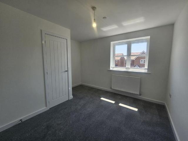 3 bedroom detached house to rent