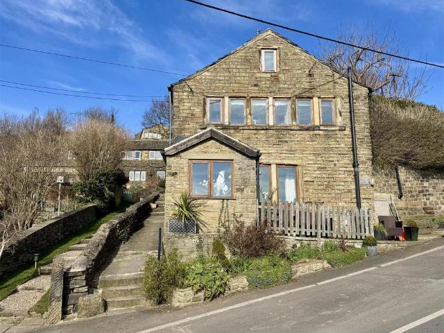 3 bedroom detached house to rent
