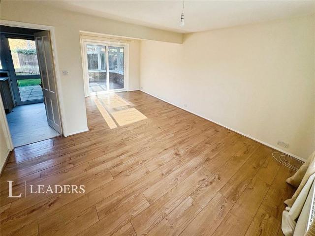 3 bedroom detached house to rent