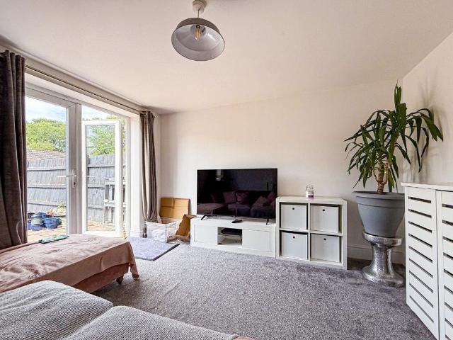 3 bedroom detached house to rent