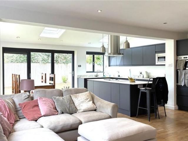 3 bedroom detached house to rent
