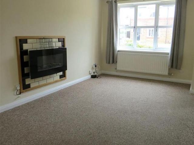 3 bedroom detached house to rent
