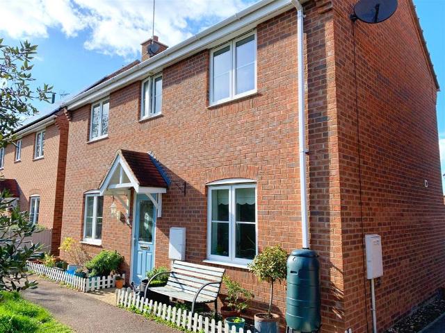 3 bedroom detached house to rent