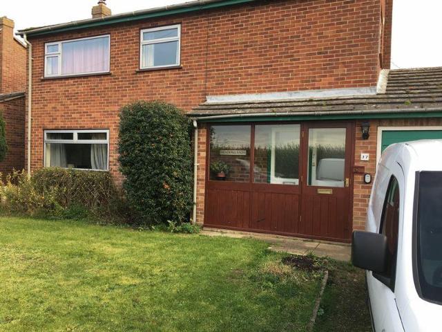 3 bedroom detached house to rent