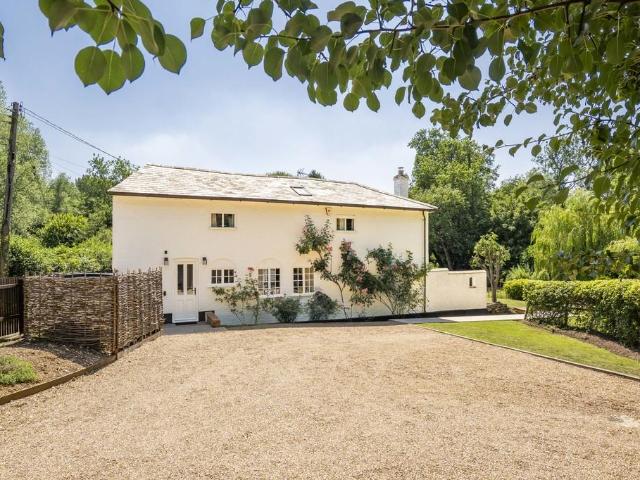 3 bedroom detached house to rent