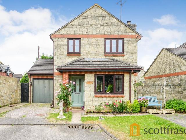 3 bedroom detached house to rent