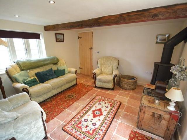 3 bedroom detached house to rent
