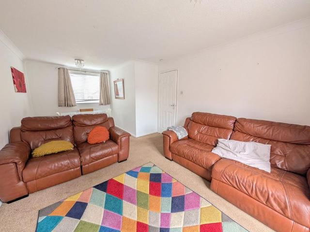 3 bedroom detached house to rent