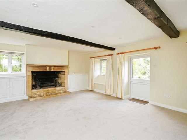3 bedroom detached house to rent