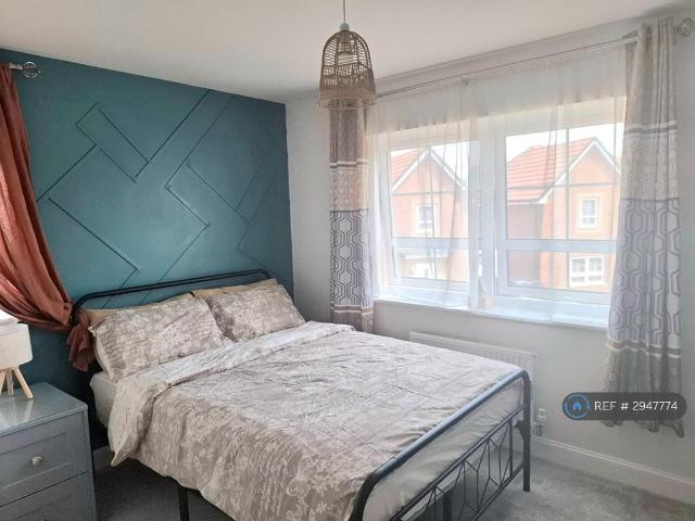 3 bedroom detached house to rent