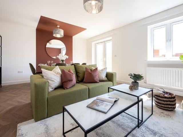 3 bedroom detached house to rent
