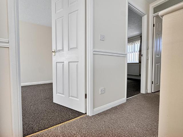 3 bedroom detached house to rent