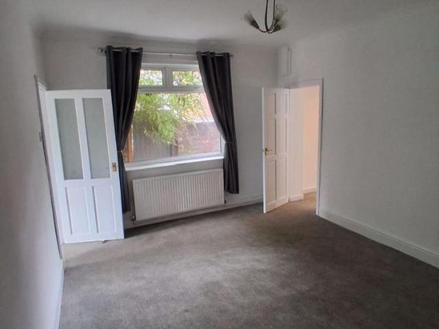 3 bedroom detached house to rent