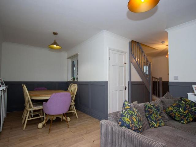 3 bedroom detached house to rent
