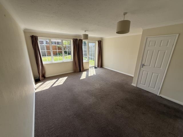 3 bedroom detached house to rent