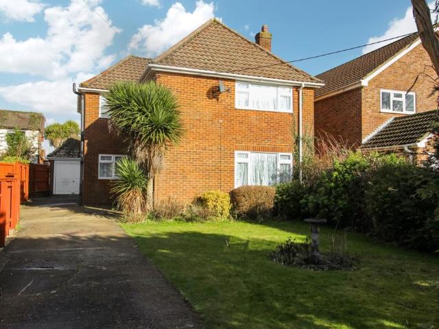 3 bedroom detached house to rent