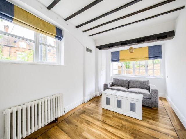 3 bedroom detached house to rent