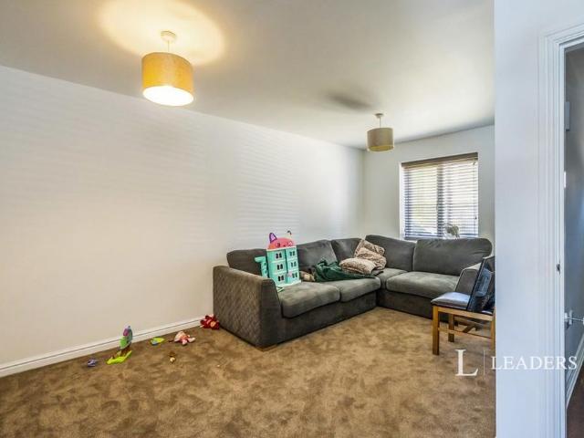 3 bedroom detached house to rent