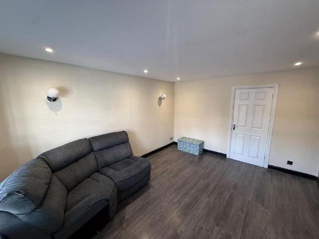 3 bedroom detached house to rent