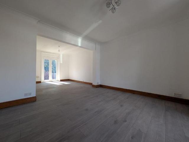 3 bedroom detached house to rent