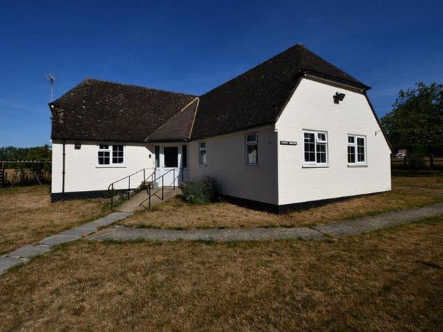 3 bedroom detached house to rent
