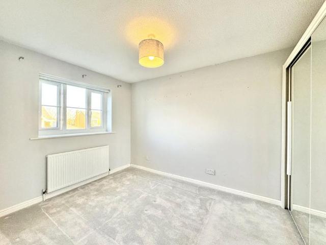 3 bedroom detached house to rent