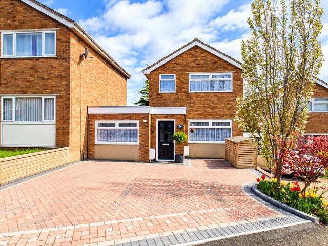 3 bedroom detached house to rent