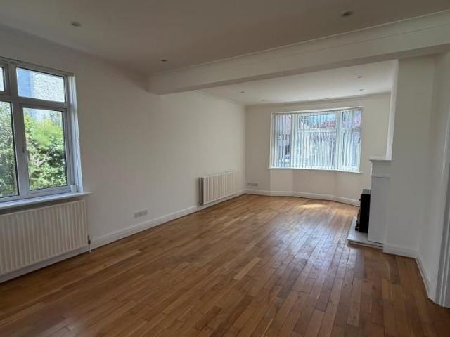3 bedroom detached house to rent