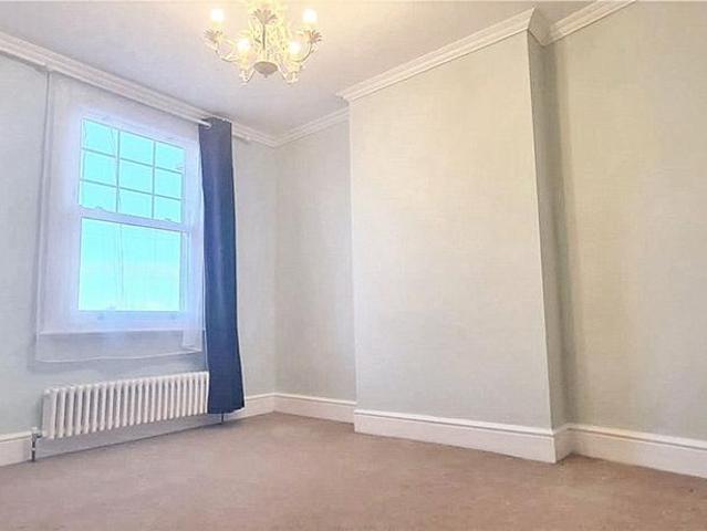 3 bedroom detached house to rent