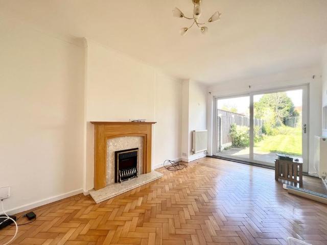 3 bedroom detached house to rent