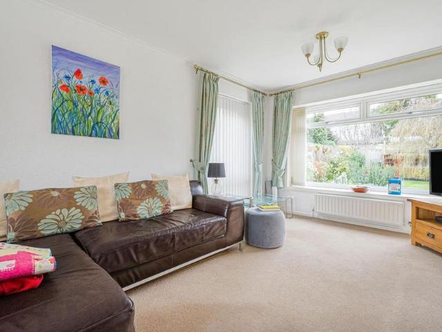 3 bedroom detached house to rent