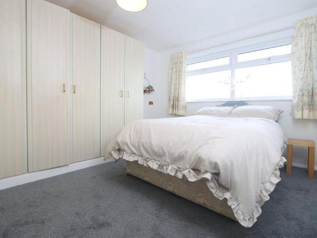 3 bedroom detached house to rent