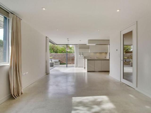 3 bedroom detached house to rent