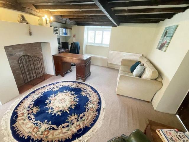 3 bedroom detached house to rent