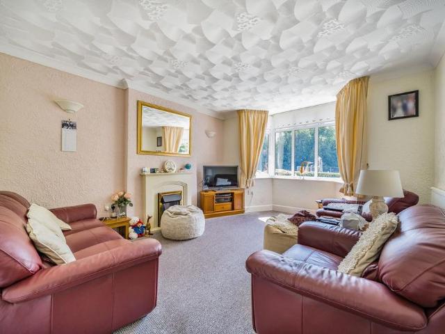 3 bedroom detached house to rent