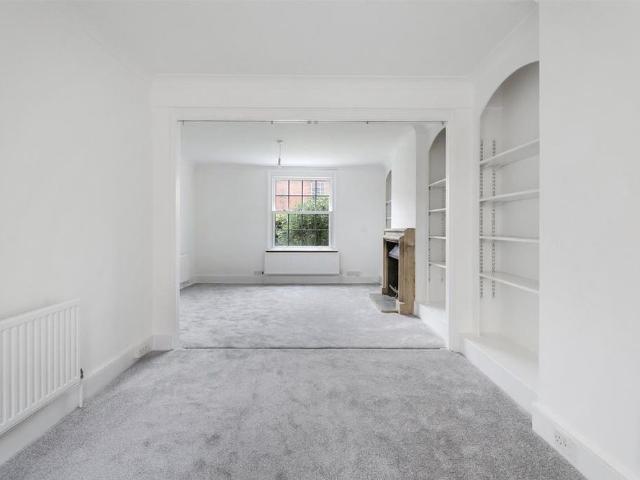 3 bedroom detached house to rent