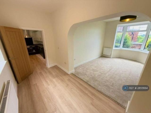3 bedroom detached house to rent