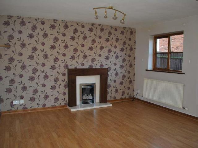 3 bedroom detached house to rent