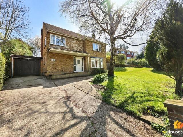 3 bedroom detached house to rent